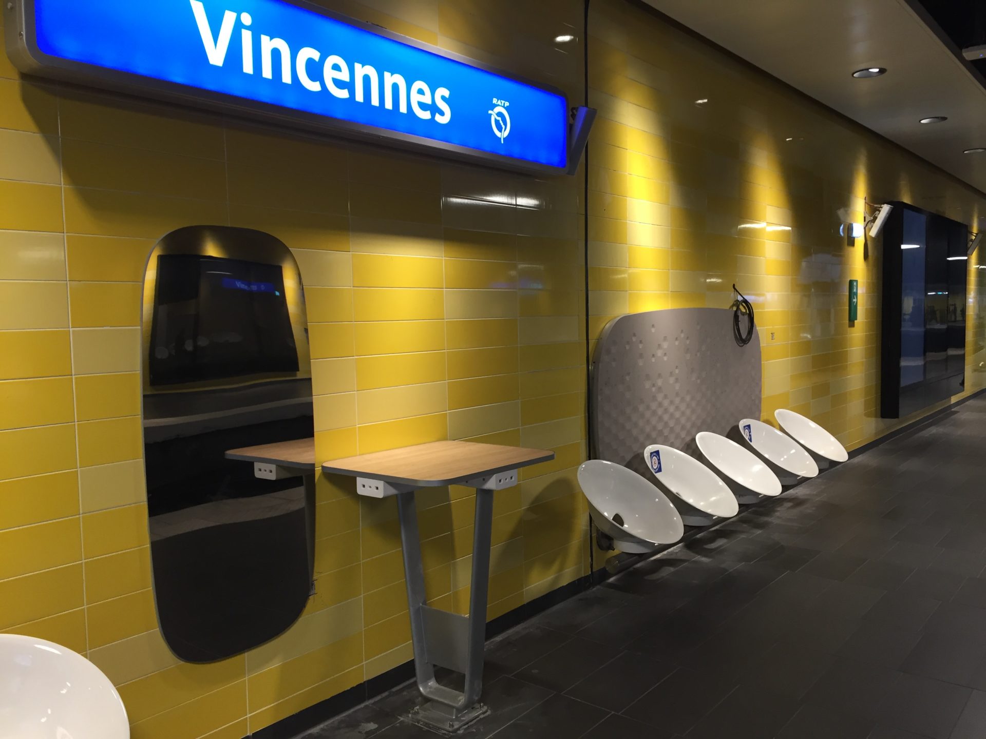 Premières installations des Dispositifs d'Attente pour la RATP - SIAM